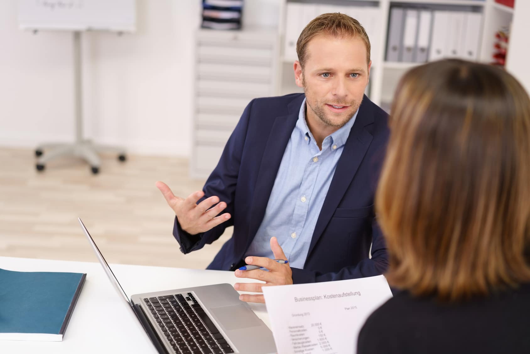 Kommunikation mit Kunden und Partnern bei der Nachfolge